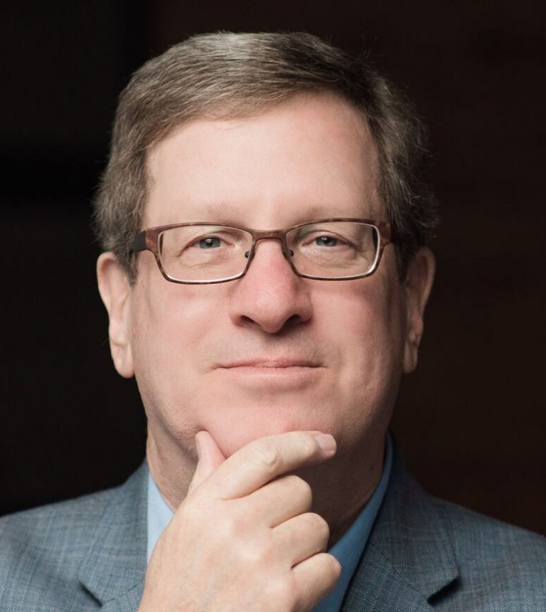 Can former journalist Lee Strobel make a convincing case for miracles?